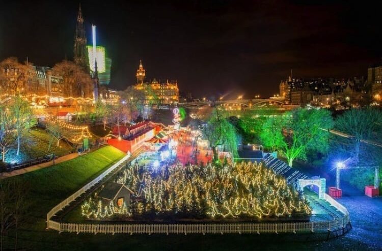 Christmas in Edinburgh - Independent Hostels