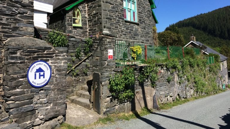 IHUK : largest network of Independent Hostels and bunkhouses in the UK