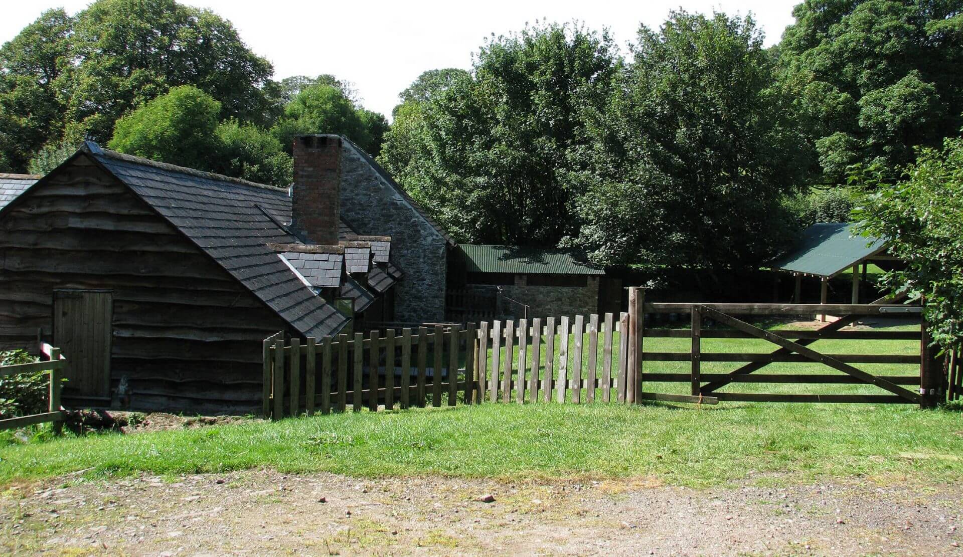 Northcombe Camping Barns | Self Catering Accomm