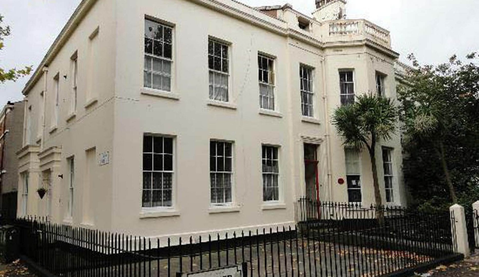 Embassie Liverpool Backpackers | IHUK