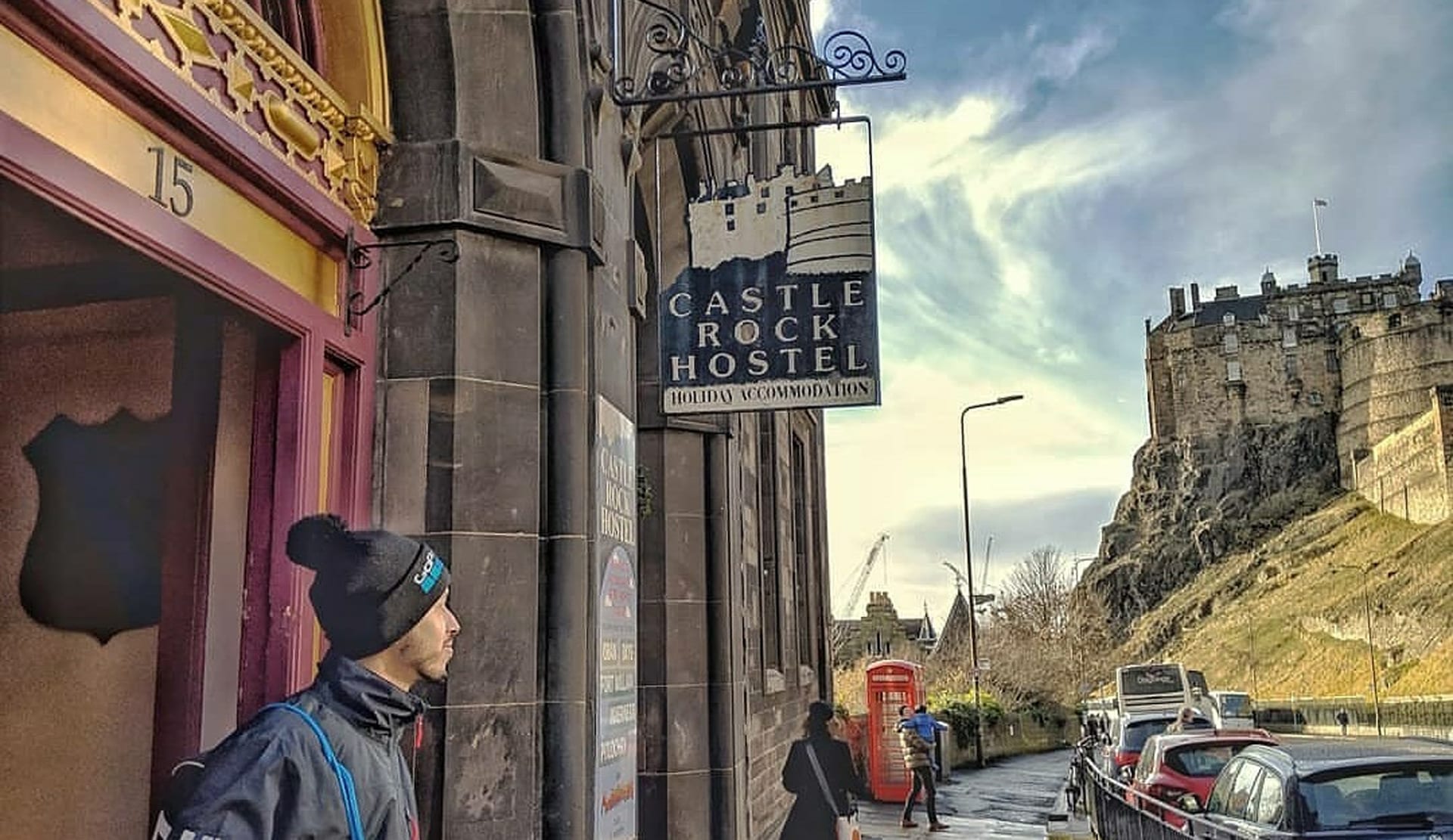 Castle Rock Hostel has a majestic view of Edinburgh Castle (just over ...