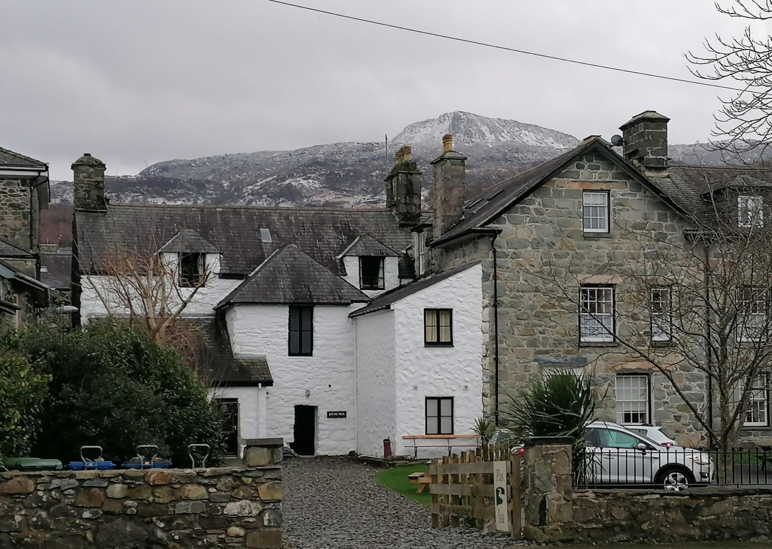 Surprise your Valentine with a stay in Snowdonia - Independent Hostels