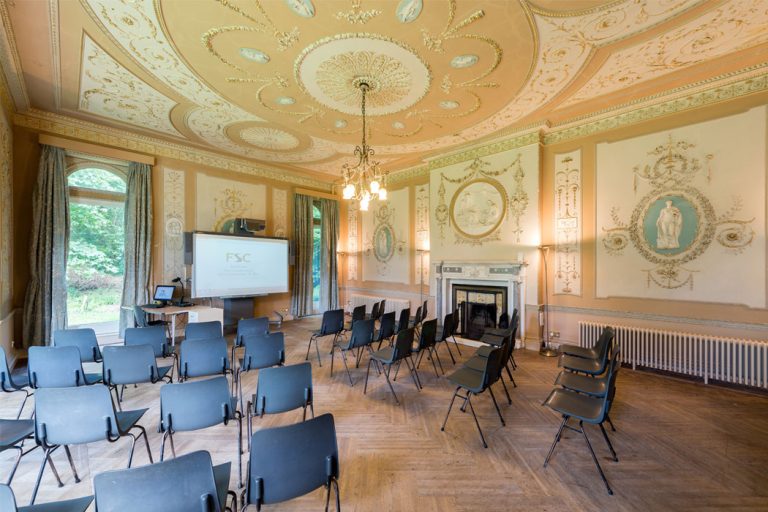 UK accommodation for large groups; parties or outdoor adventure