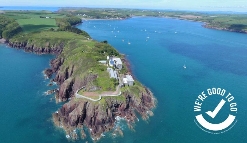 Fancy staying at a fort on the Pembrokeshire cliffs? - Independent Hostels