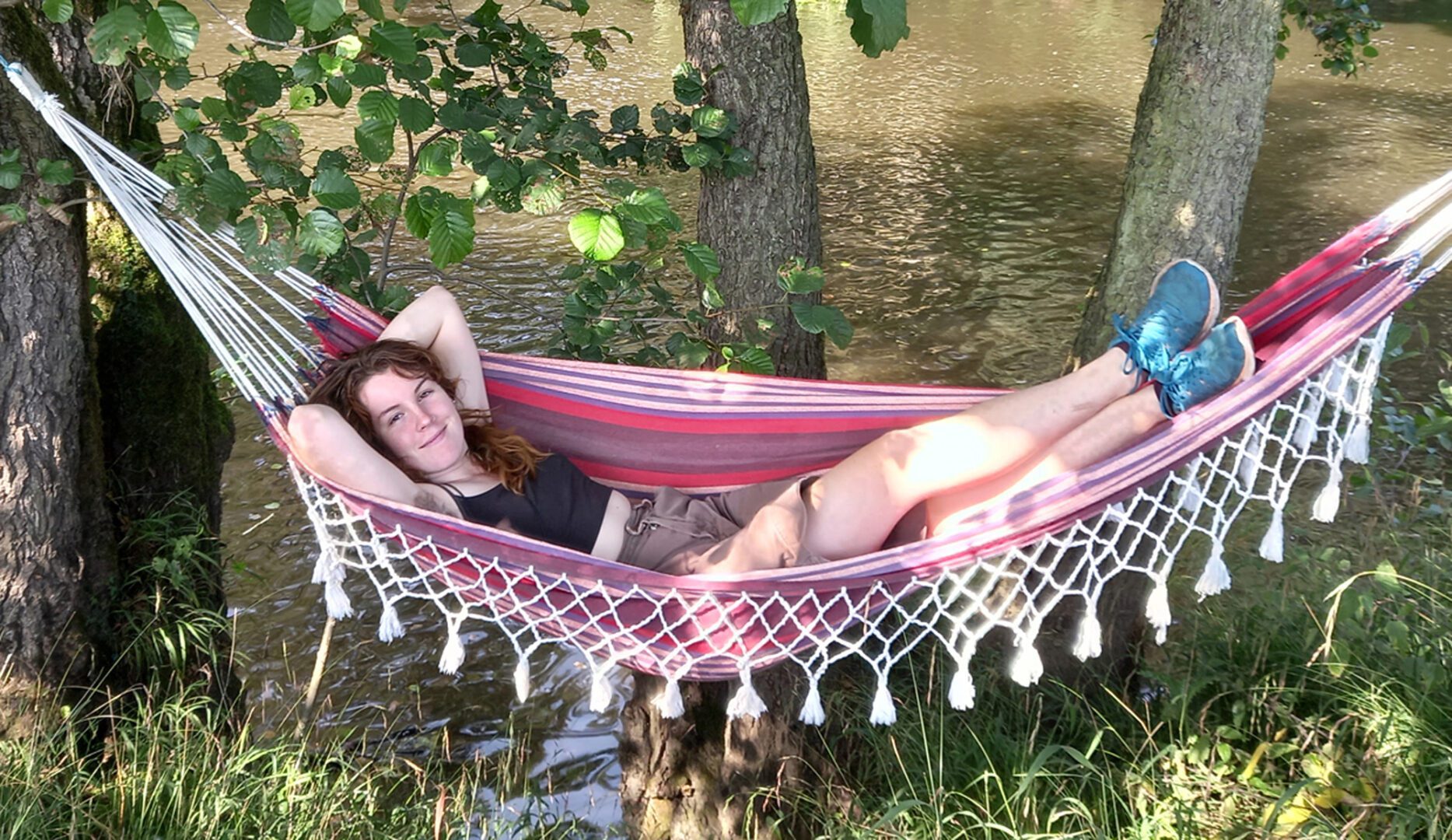 Hammocking and hostelling. Hostels ideal for hammocks