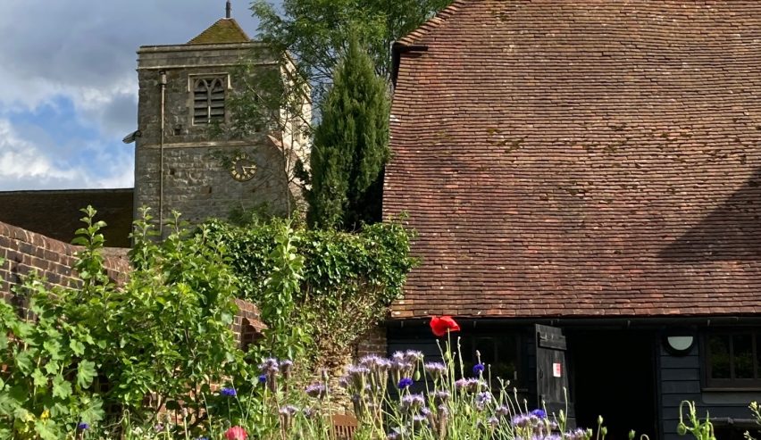 It's a beautiful time of year for showing off our Surrey barn at its ...