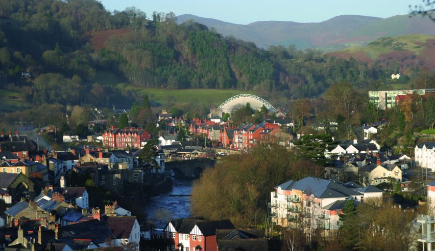 Christmas at picture-perfect Llangollen Hostel. - Independent Hostels