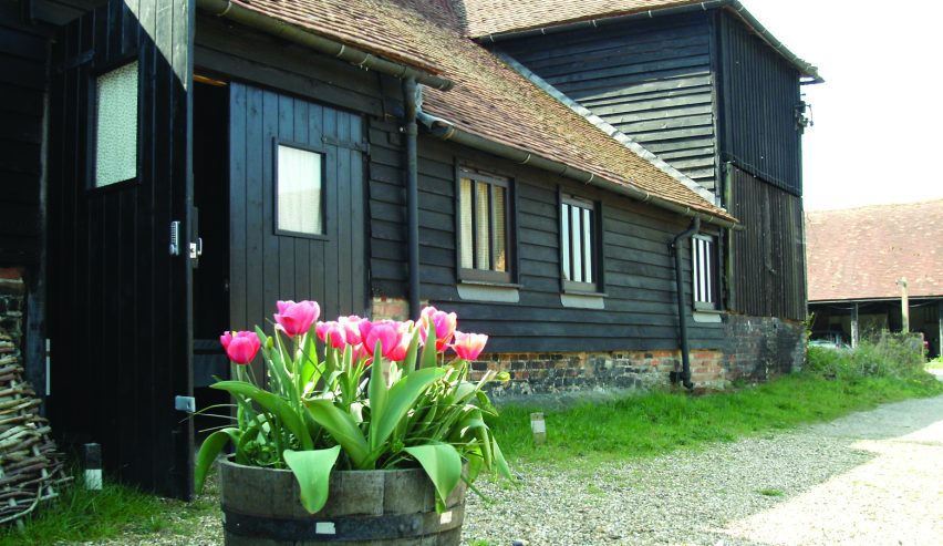 5 surprising ways Puttenham Barn Bunkhouse goes above and beyond for ...