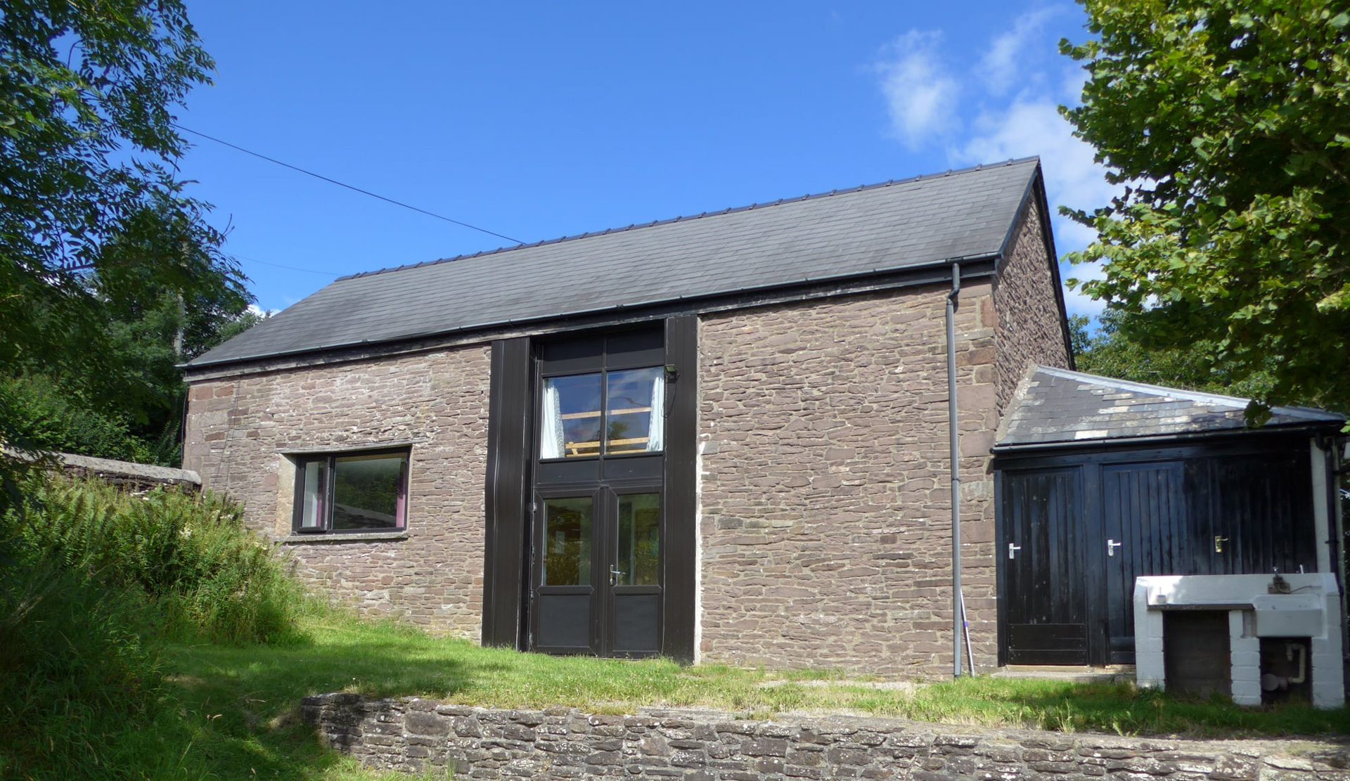 Dinas Castle Inn Bunkhouse | Self Catering Accomm