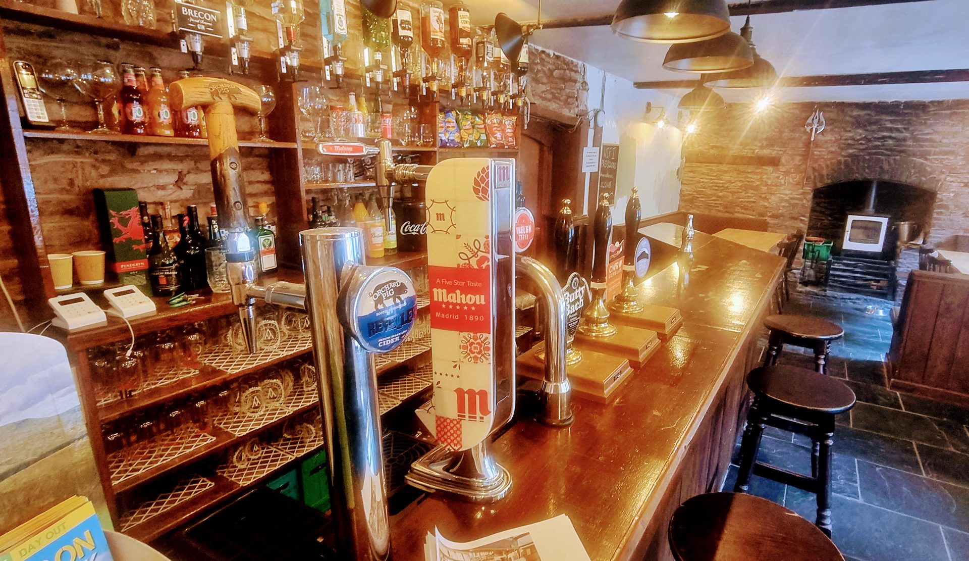 Dinas Castle Inn Bunkhouse | Self Catering Accomm