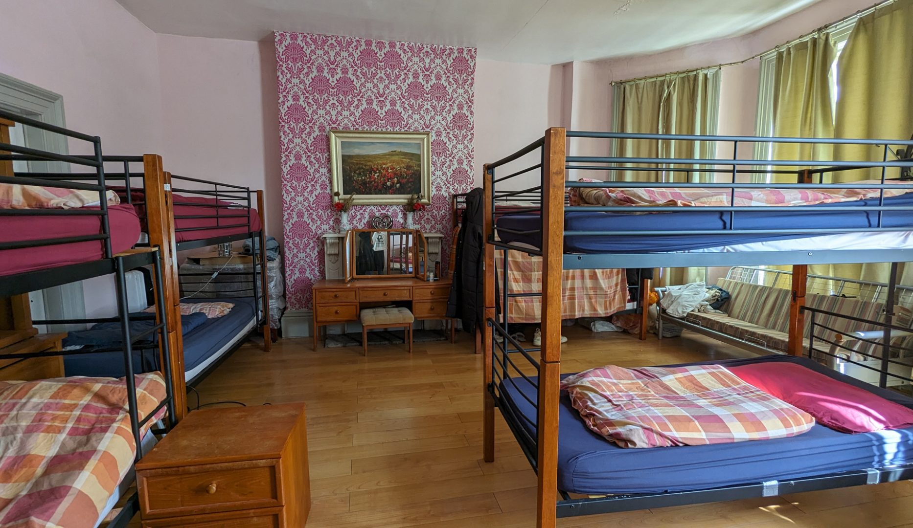 Embassie Liverpool Backpackers | IHUK