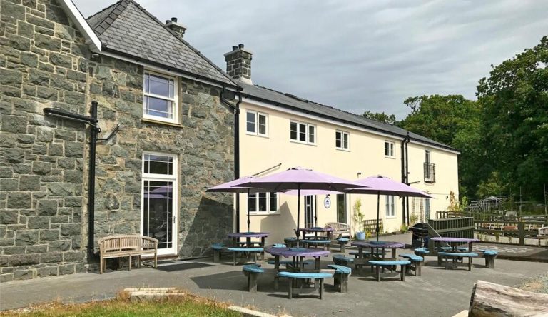 Snowdon Lodge Group Hostel | Self Catering Accomm
